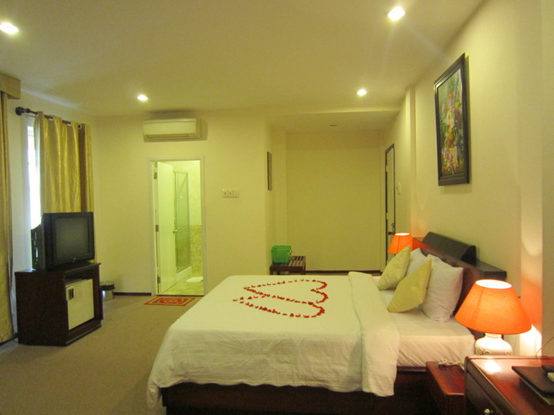 PRODUCT Kh?ch s?n - Nh? h?ng : C?ng ty CP D?ch v? Ph? Nhu?n | PhuNhuan Service Joint-Stock Company